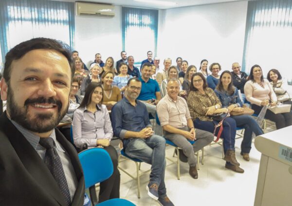 Escutatória – Algumas dicas de como escutar + e melhor. – Banco de ...